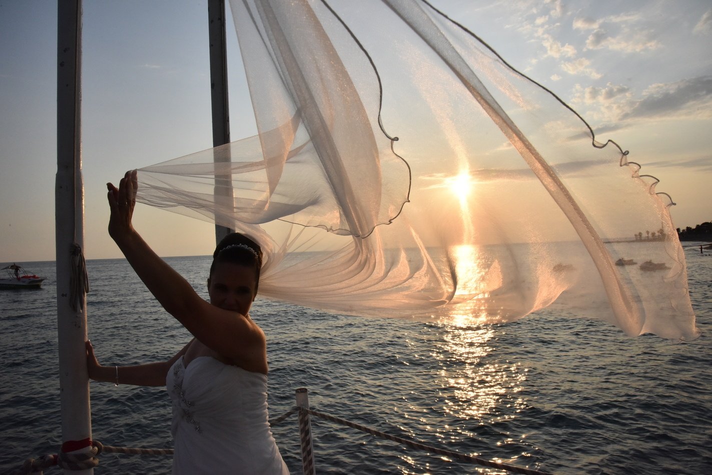 Veil Should Be Selected According to the Wedding Dress Model